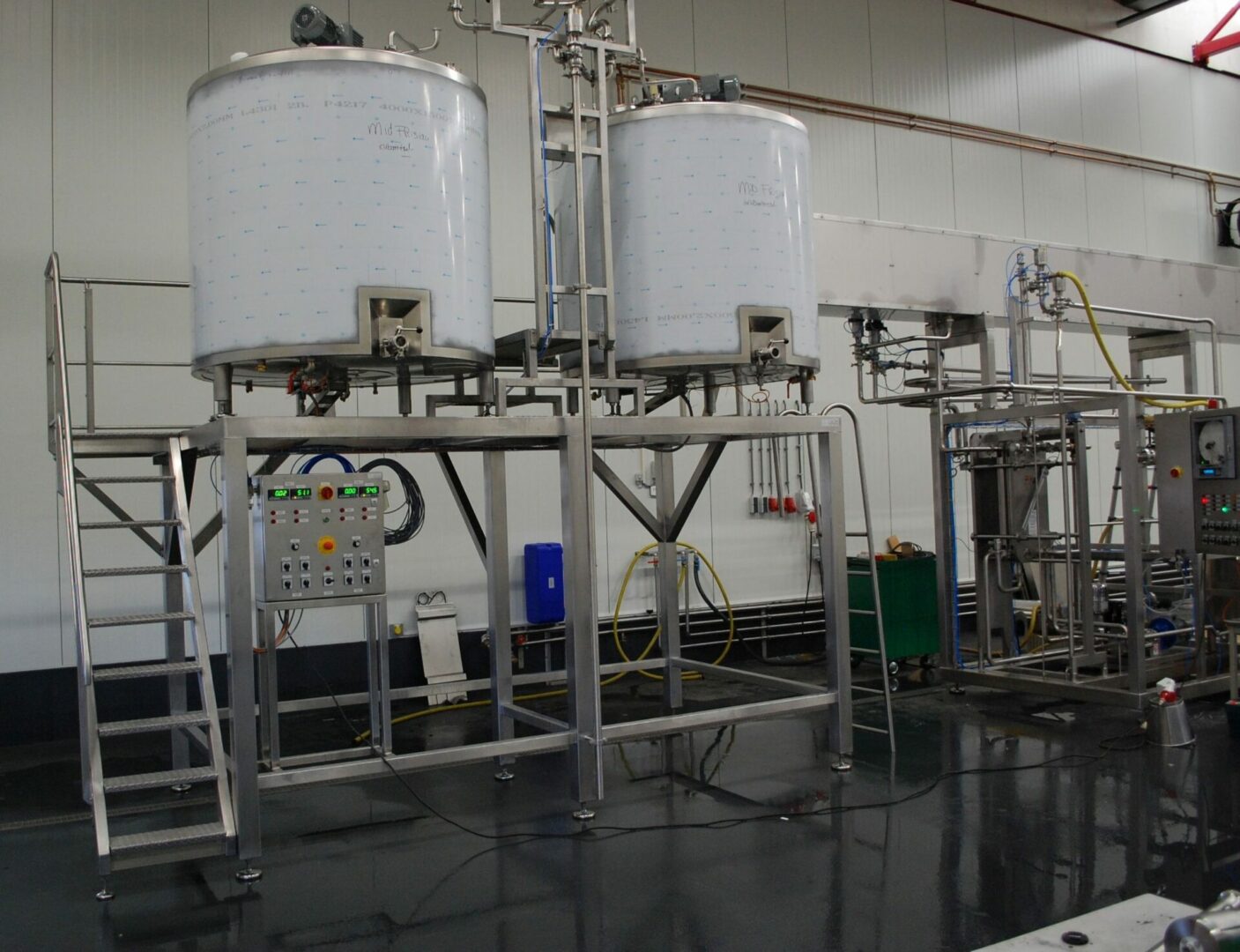 Incubators - C. van 't Riet / Dairy Technology USA